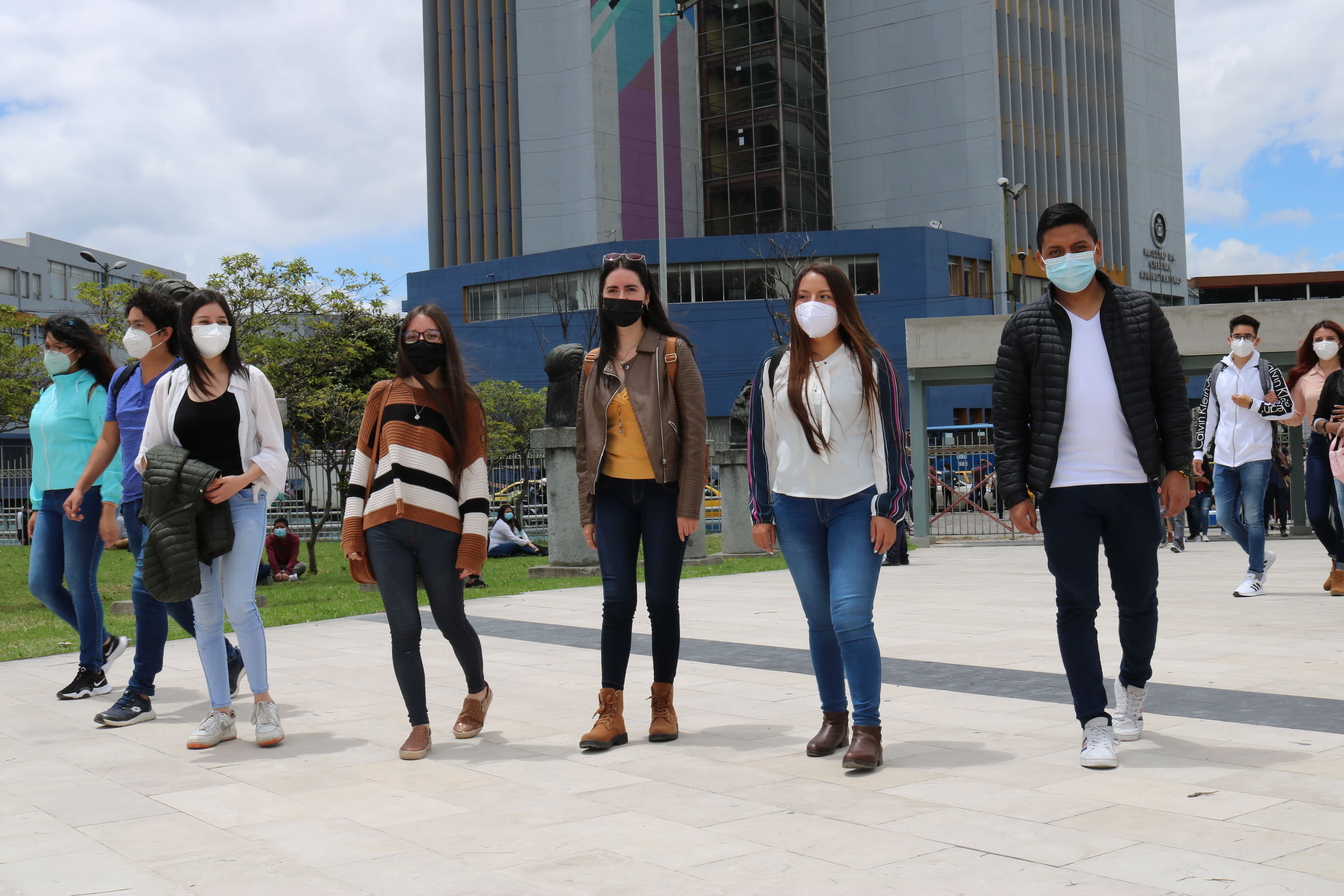 home - Universidad Central del Ecuador